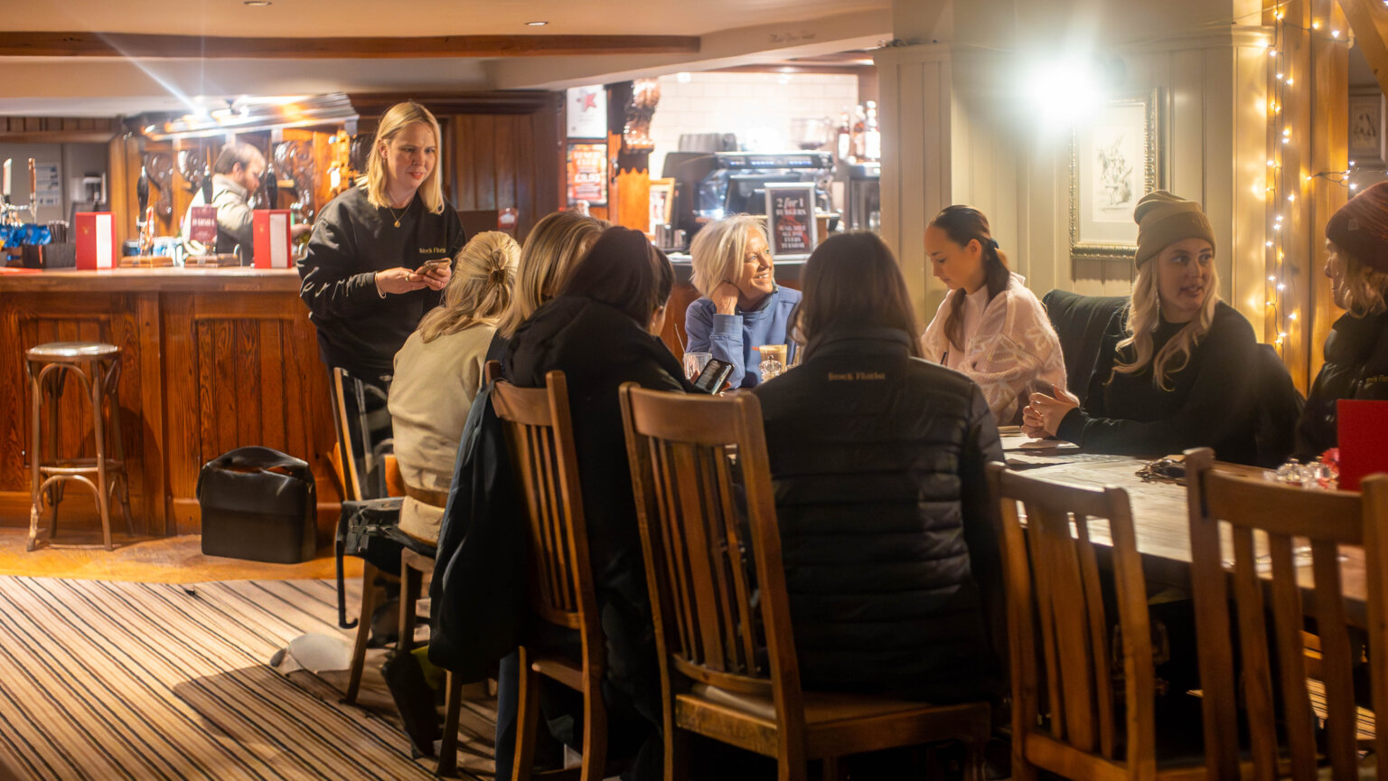 About us - Hare - Roxwell
